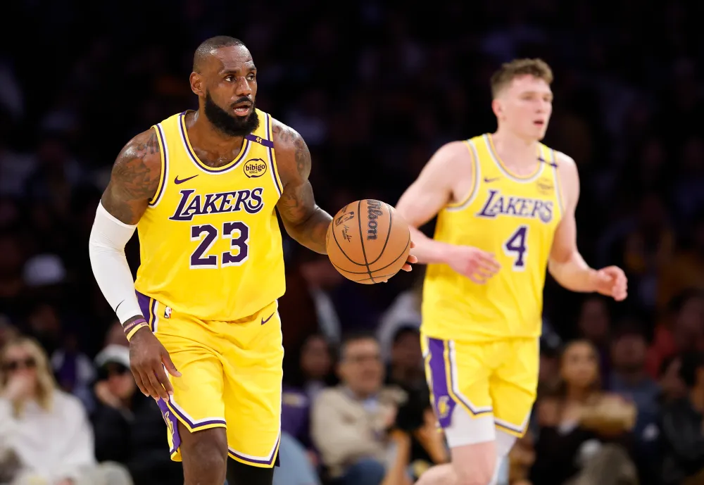 LeBron James Has New Concern to Monitor After Lakers-Hawks - Newsweek