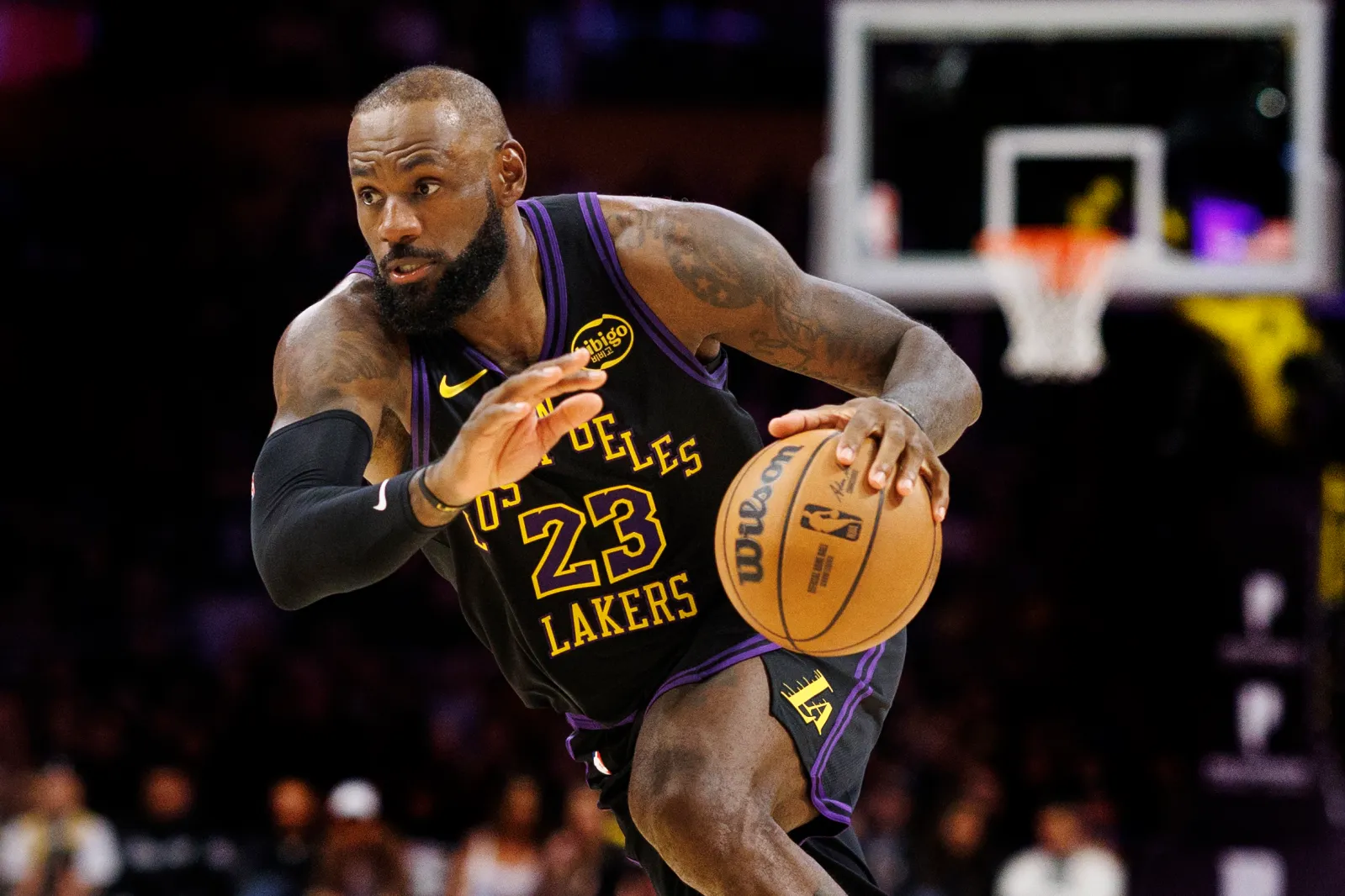 Lakers Star LeBron James' 3 Free Agent Paths Predicted - Newsweek