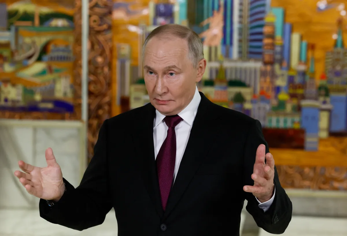 Putin ‘Ready to Fight’ NATO Allies - Newsweek