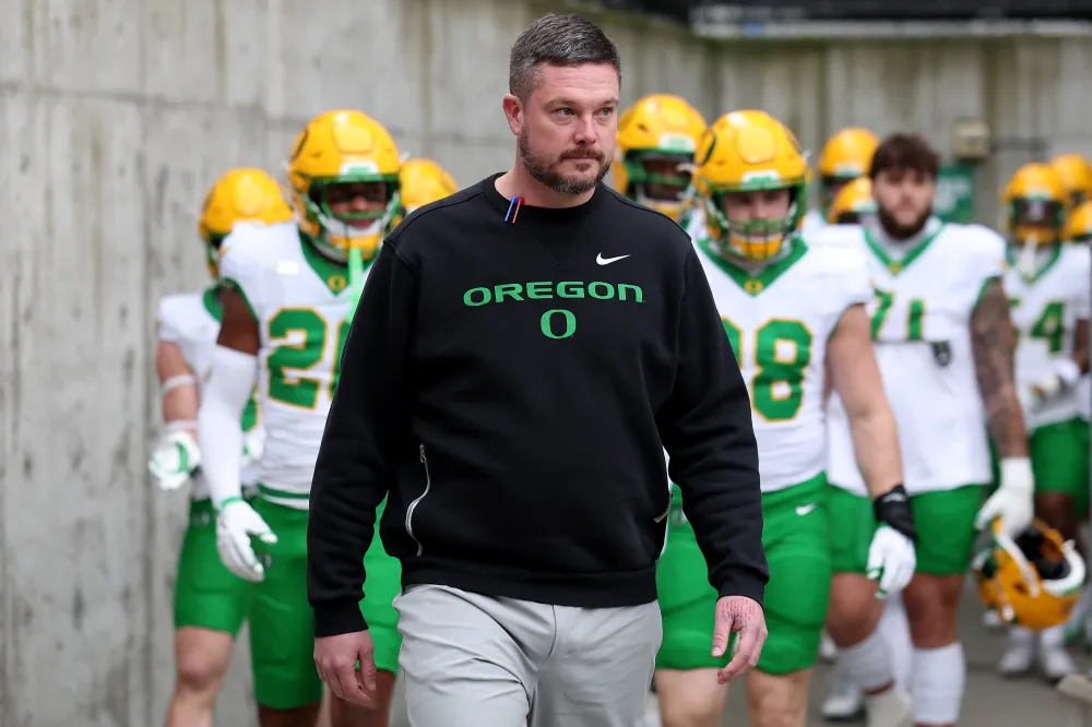 Dan Lanning, Oregon Land Intriguing CFP Outlook Amid 'Distraction ...