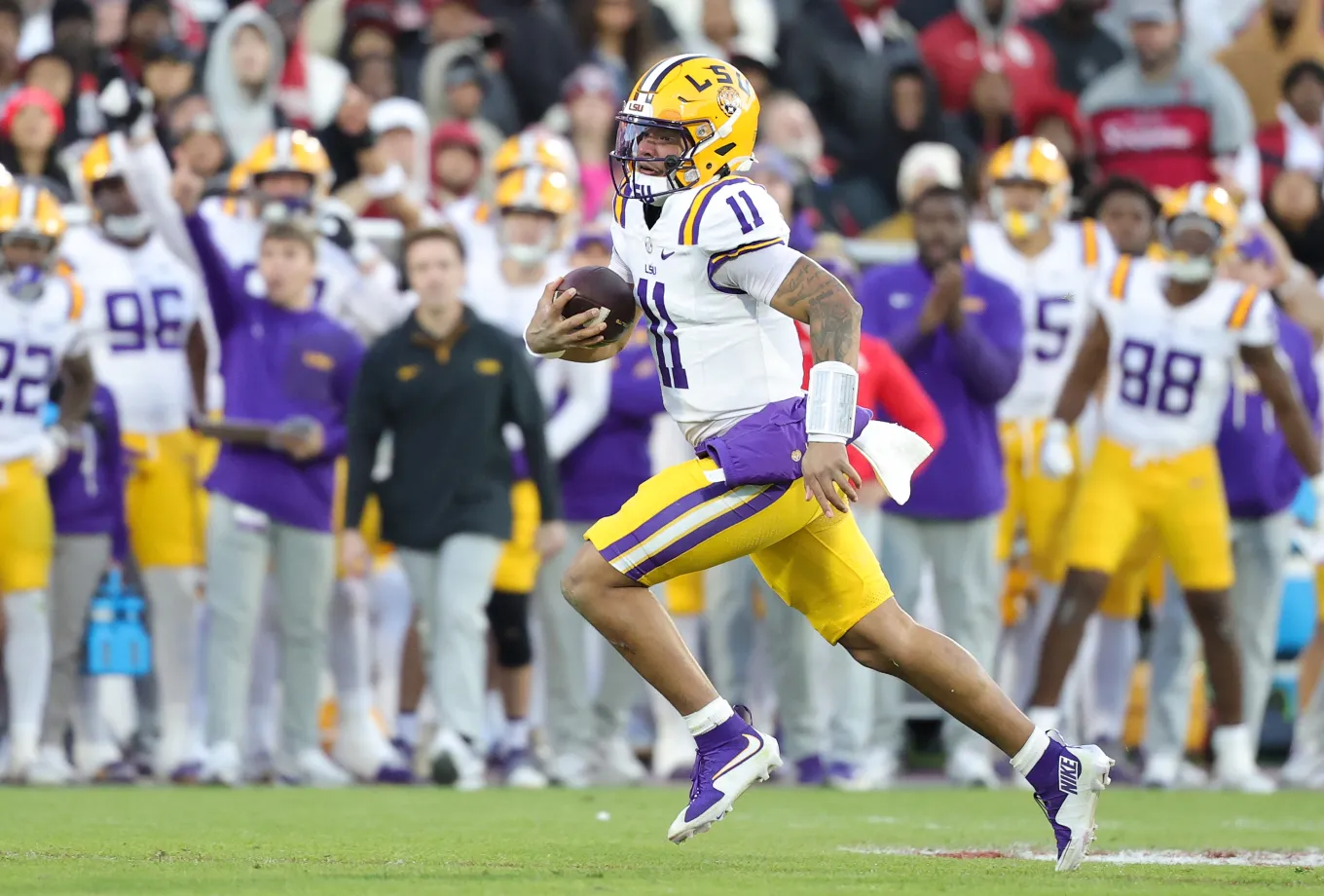 How to Watch LSU vs Houston: Live Stream Kinder’s Texas Bowl, TV ...