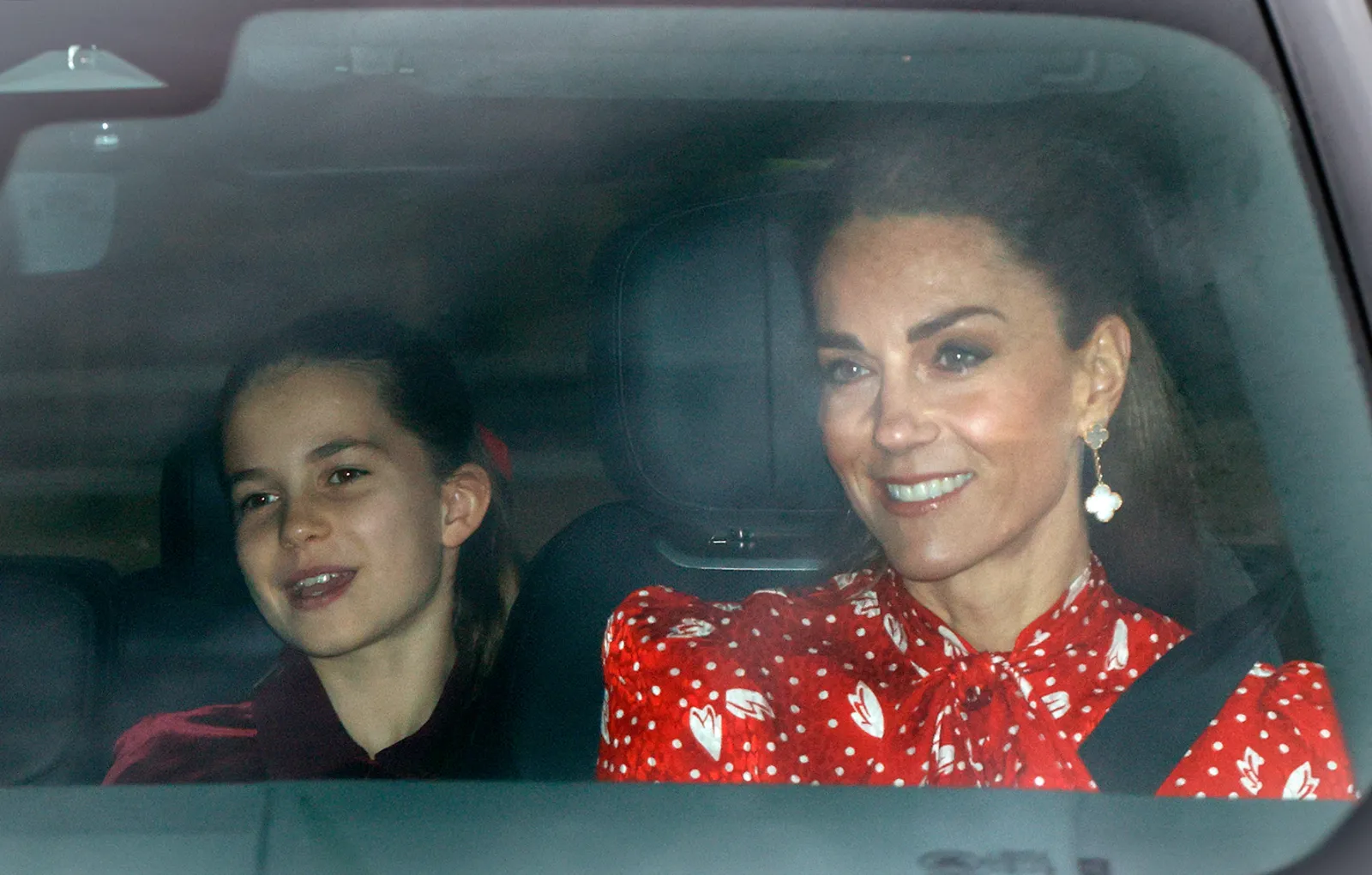Princess Charlotte’s Duet With Kate Delights Fans - Newsweek