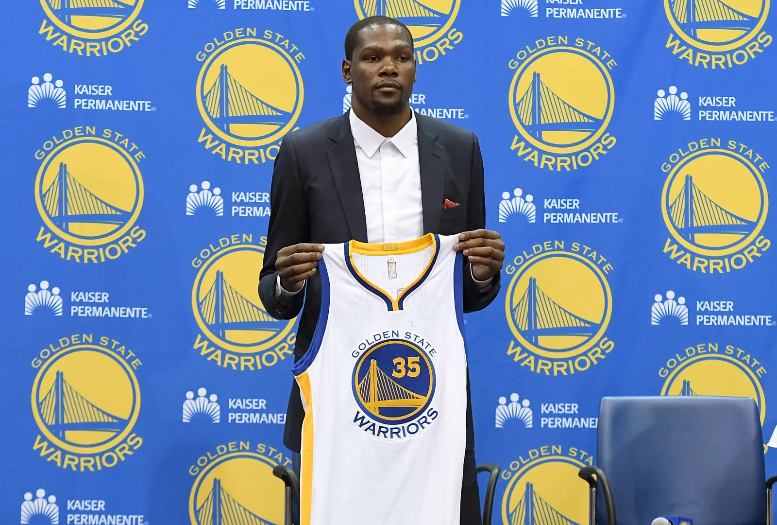 Kevin Durant Revisits Move That Changed NBA History in Candid Breakdown ...