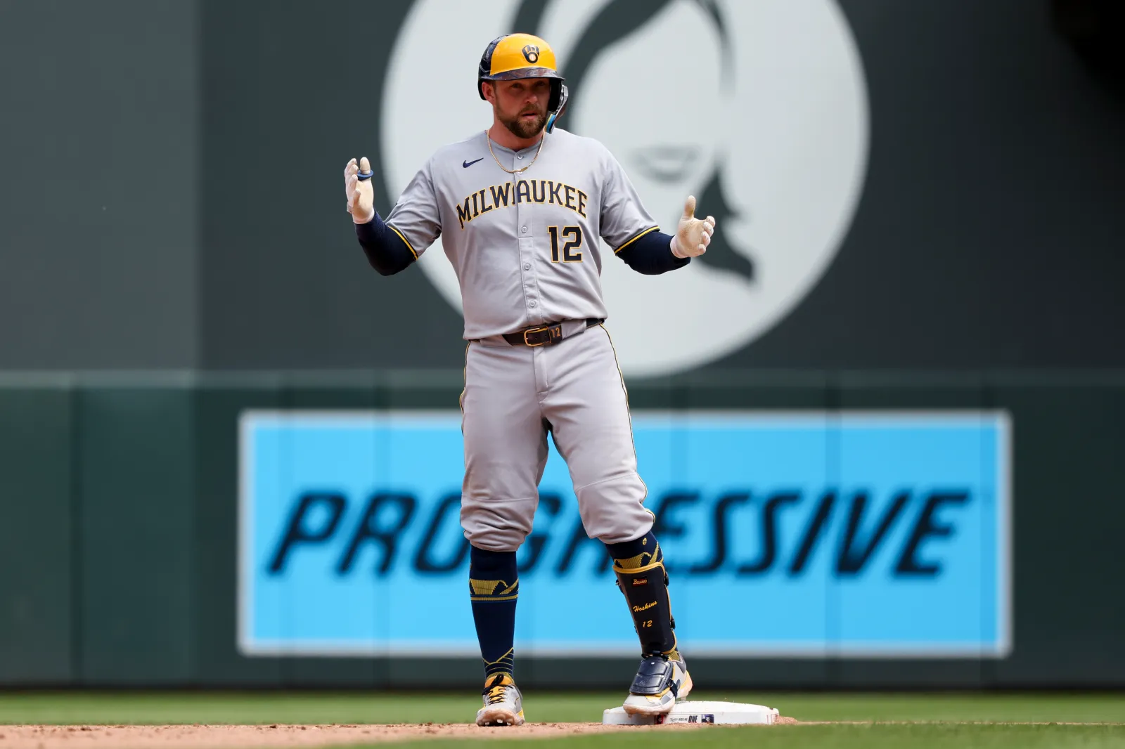 Brewers Predicted To Lose 32-Year-Old Slugger In Free Agency - Newsweek