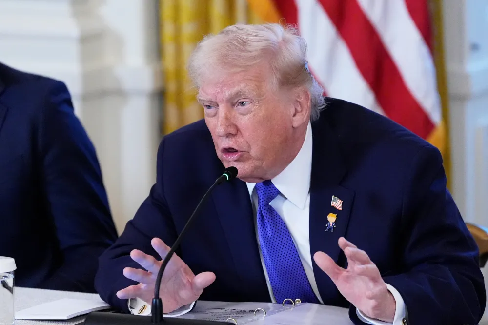 Trump Warns Cuba: ‘Zero' Oil or Money in Stark Ultimatum - Newsweek