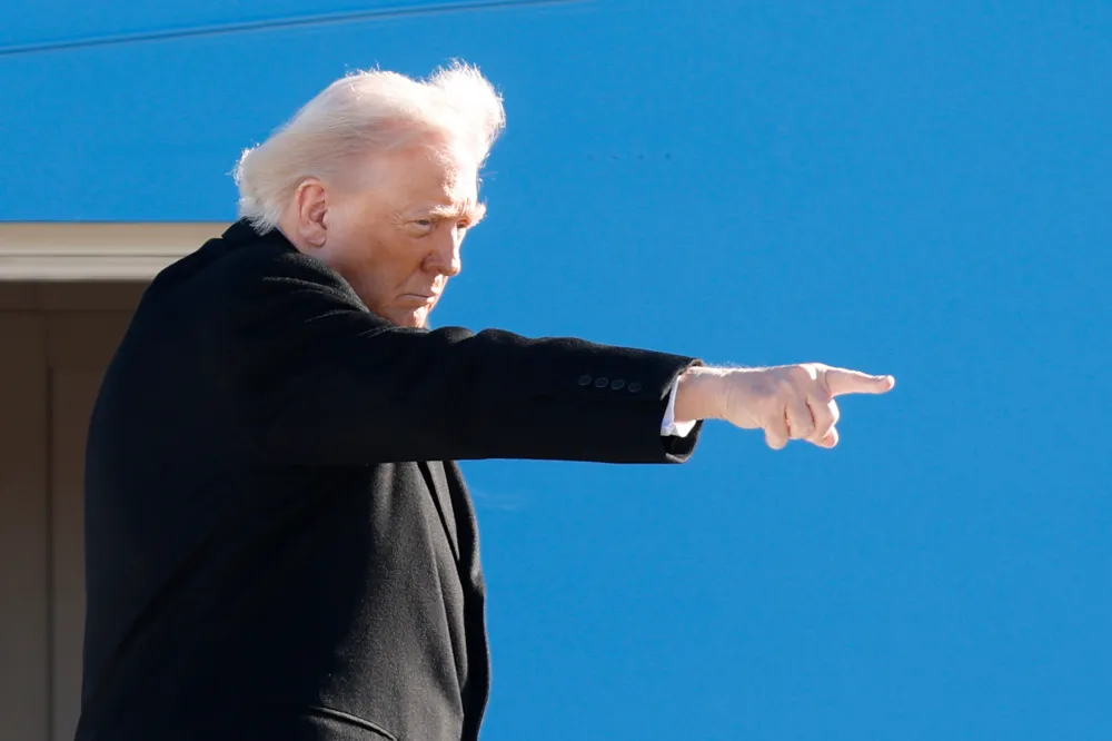 Trump Golf Club Accused of Forcing Women to Wear Tiny, Tight Uniforms ...