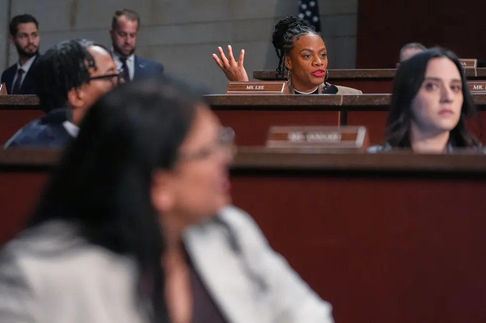 Full List of Democrats Voting to Approve Clinton Contempt of Congress ...