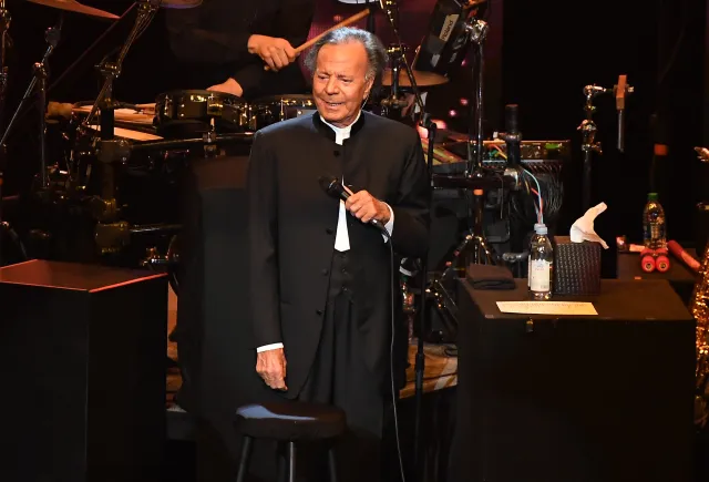 Singer Julio Iglesias Accused of Sexual Assault by Former Staff at ...