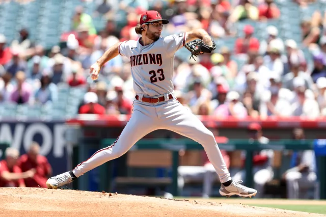 Diamondbacks Ace Projected To Sign 2-Year, $45 Million Deal With Angels ...