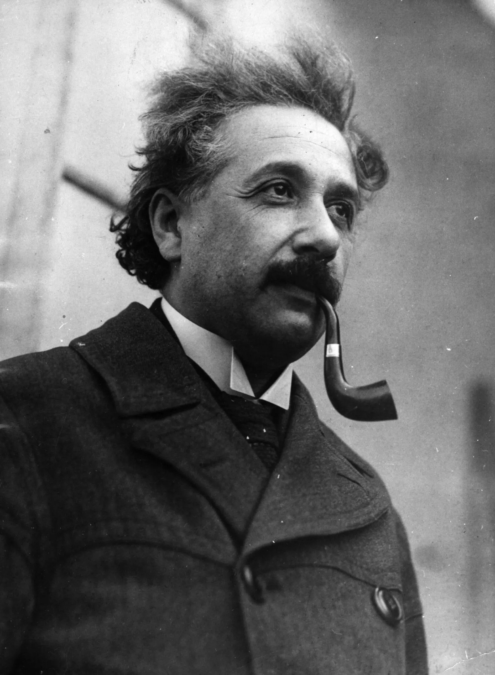 Einstein Wrong in Bohr Debate, New Experiment Proves 98 Years Later ...