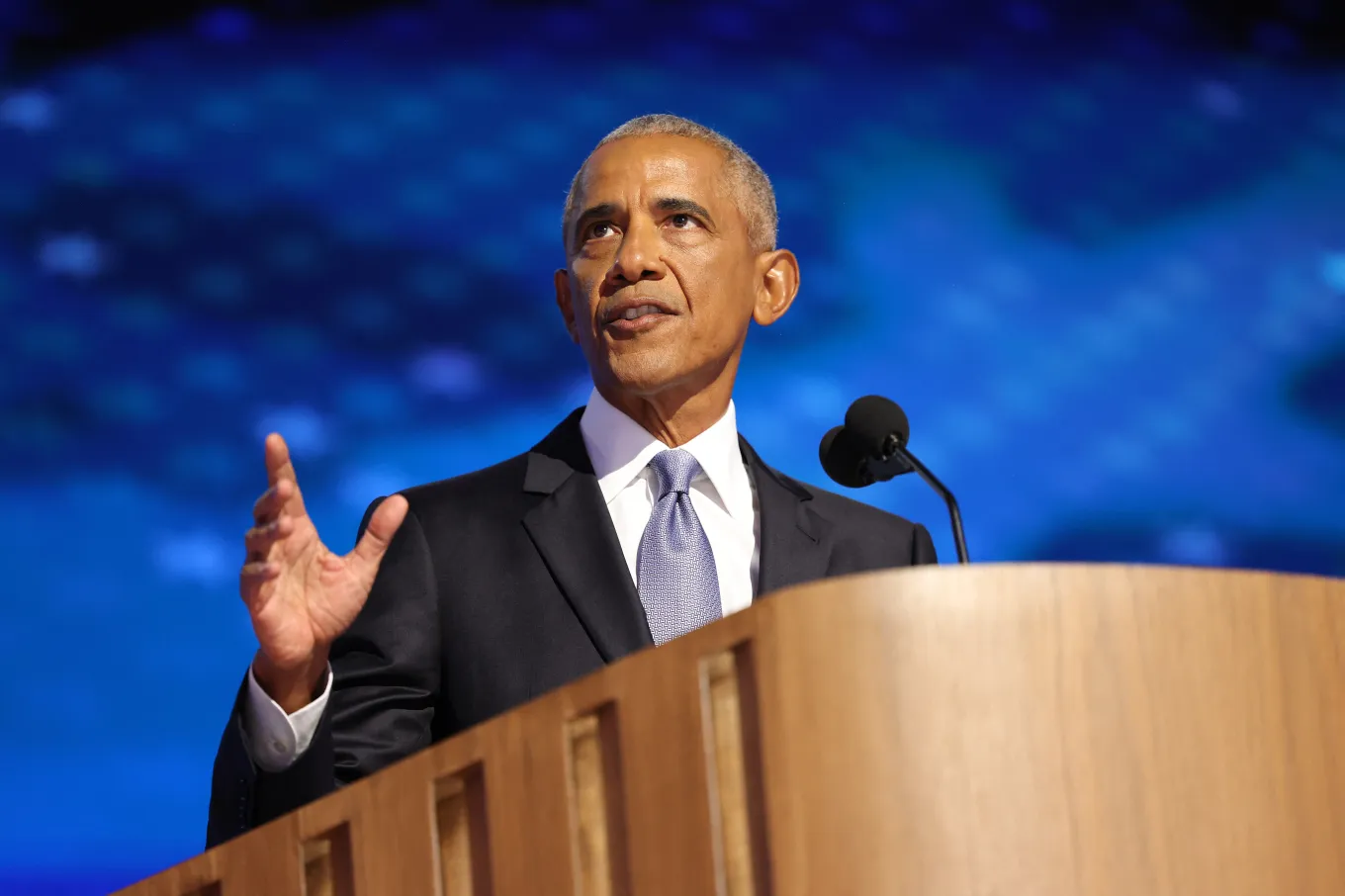 Barack and Michelle Obama Respond to Alex Pretti Shooting in ...