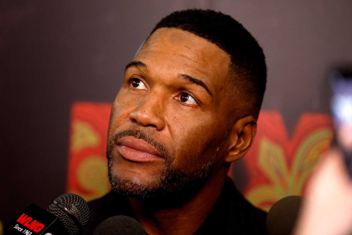 Michael Strahan Calls Out Myles Garrett Sack Record After Browns Game ...