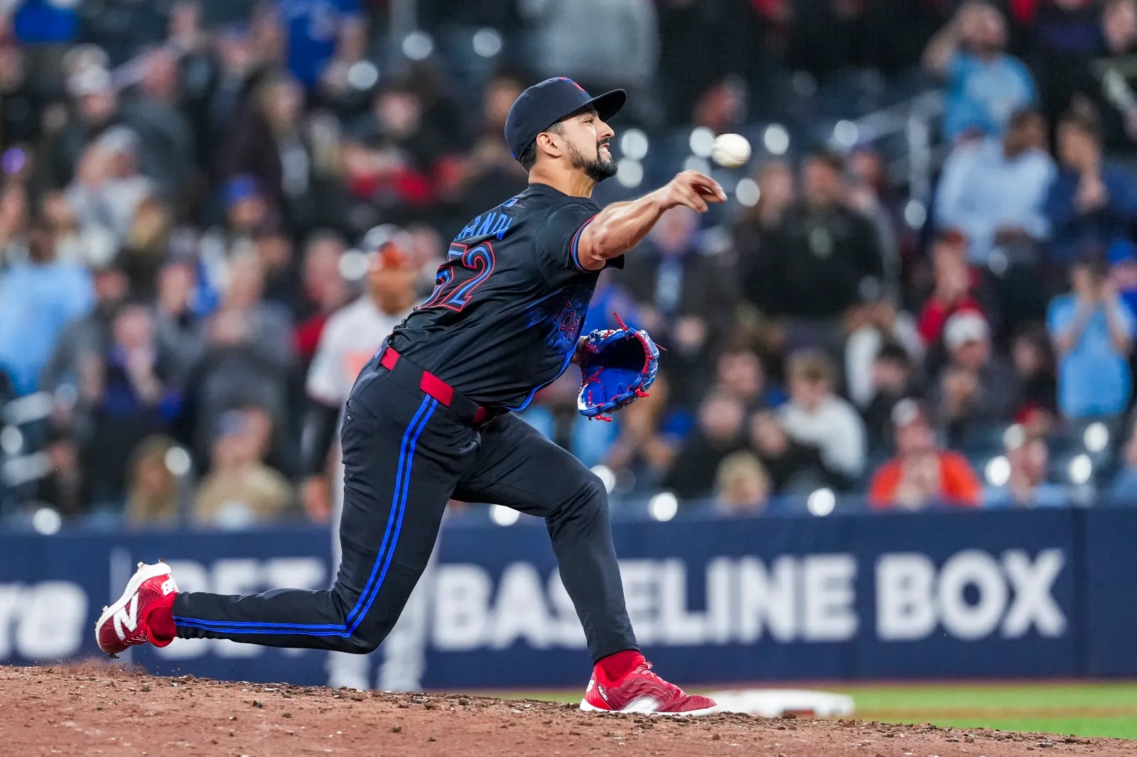 Blue Jays Lose Pitcher With 2.20 ERA to Angels in Free Agency - Newsweek