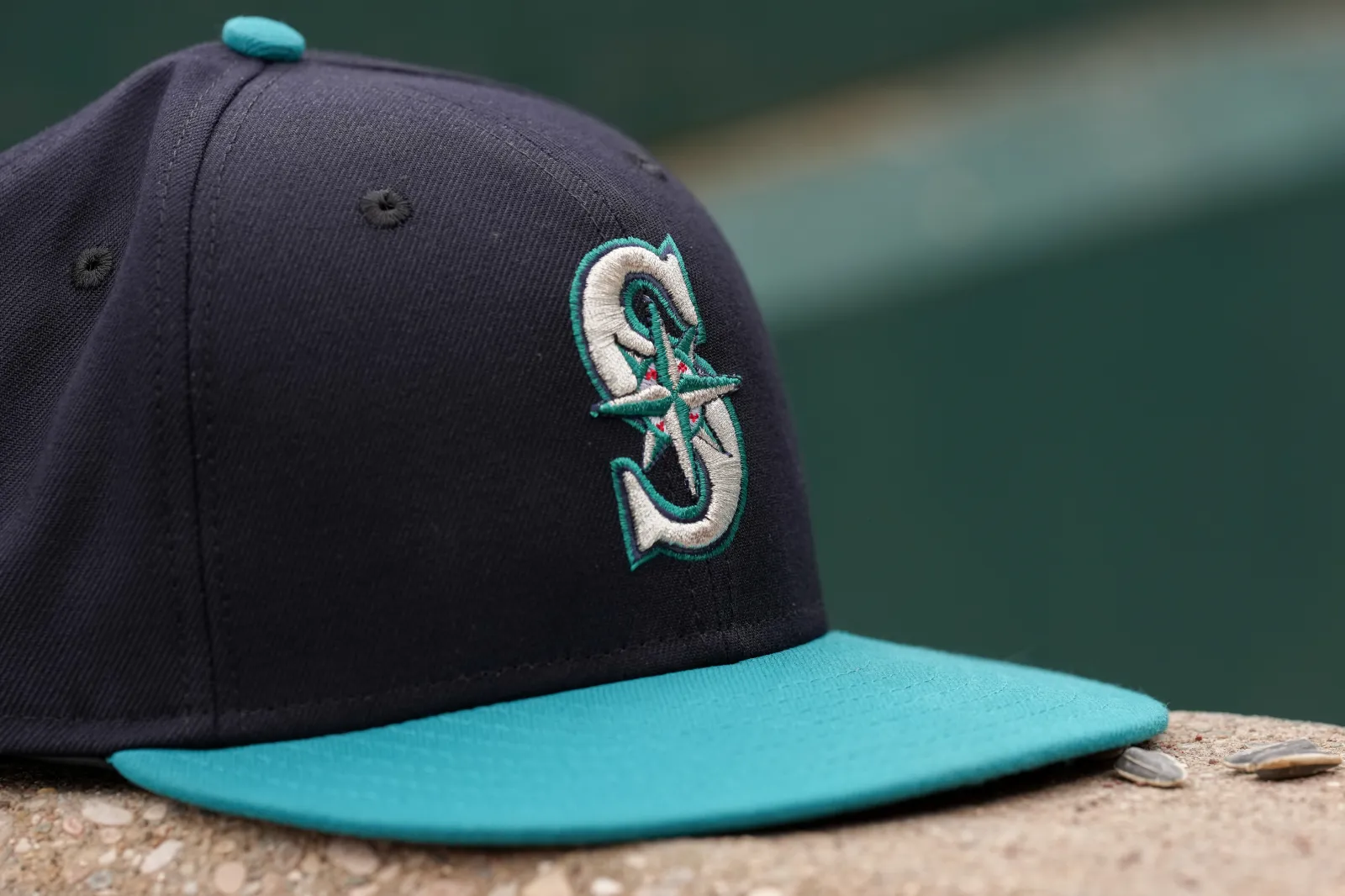 Mariners Lose Second Baseman To Free Agency After 44-Steal Season ...