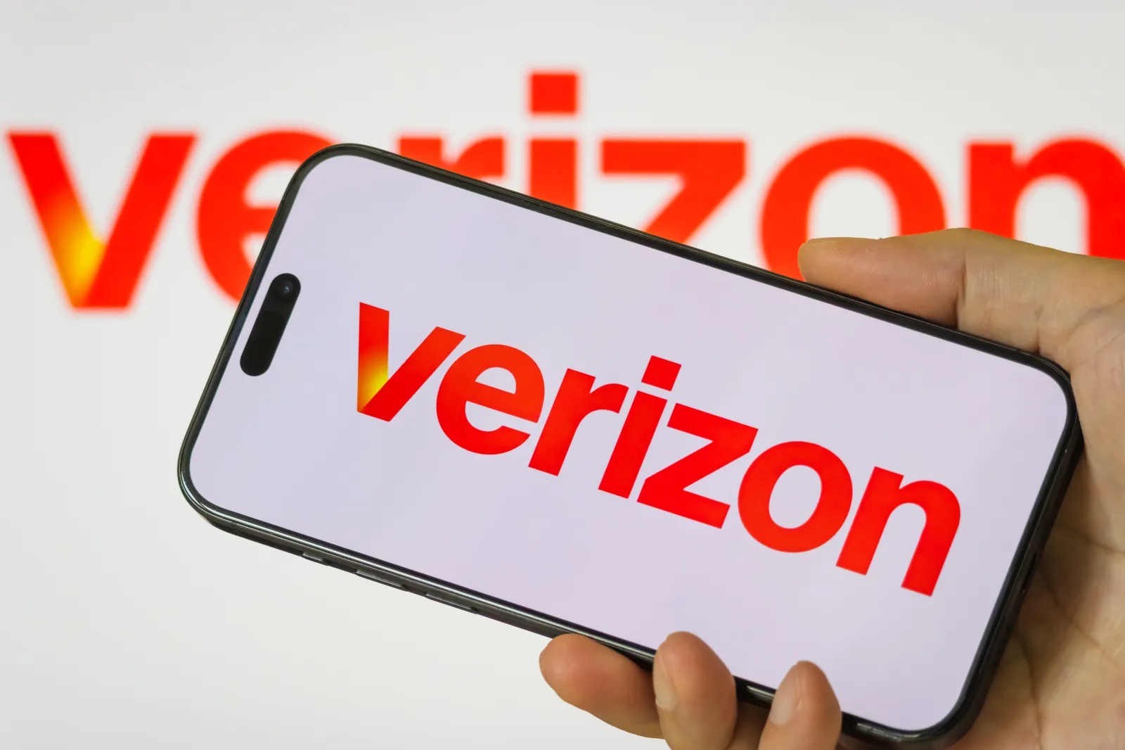 Verizon $20 Credit: How To Claim Compensation After US Outage - Newsweek