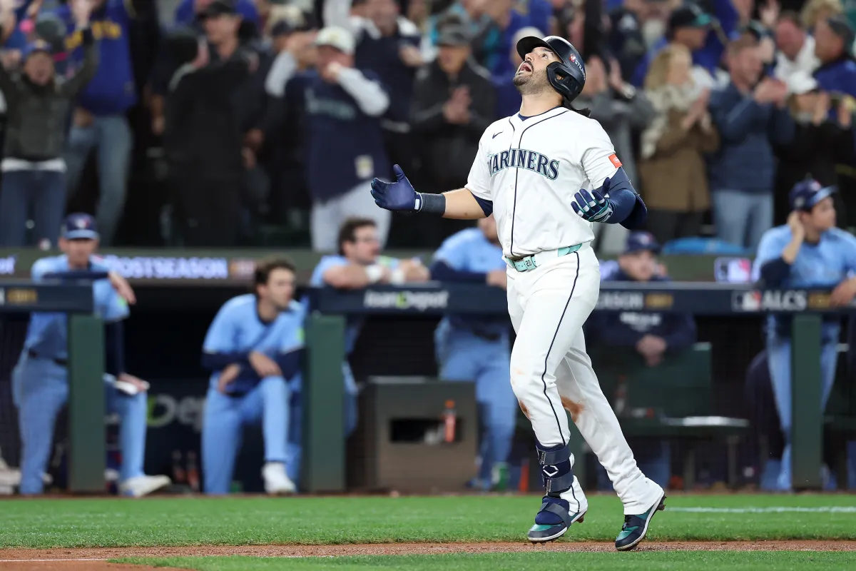 Mariners Slugger Predicted To Depart To Continue Pirates ‘Facelift ...