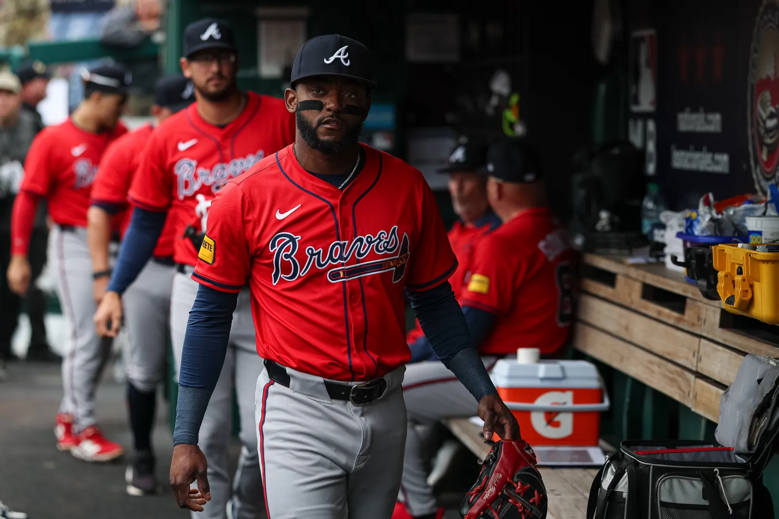 Braves Lose 27-Year-Old Switch-Hitter to Twins on Waivers - Newsweek