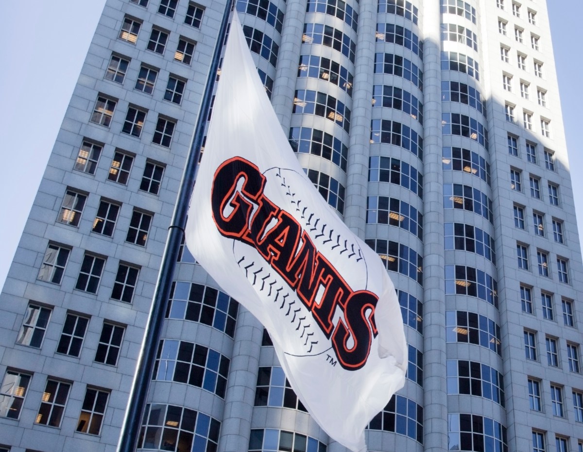 Pitcher on Giants’ World Series Team Dies of Massive Heart Attack ...