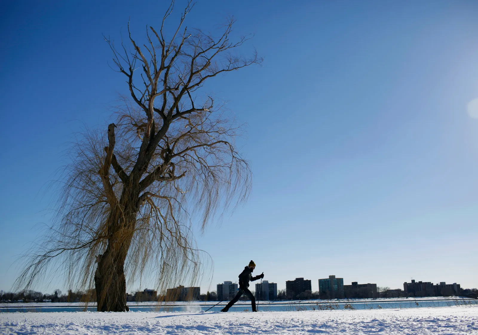 Winter Storm Warning As Two Feet of Snow To Strike: 'Very Difficult ...