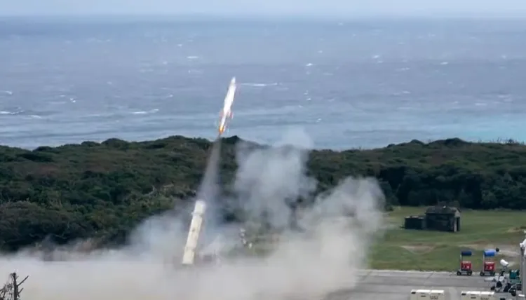 Japan’s New Ship-Killer Missile Has a Special Move - Newsweek