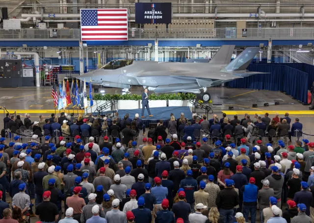 US F-35 Stealth Jet Program Hits Major Milestones - Newsweek