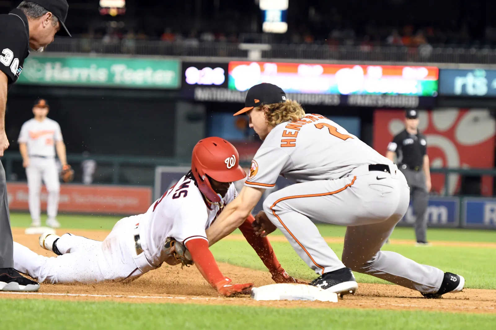 Yankees Could Target All-Star Shortstop to Replace Anthony Volpe - Newsweek