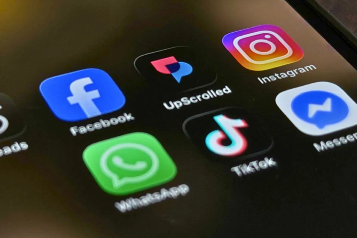 What Is UpScrolled? App Gains Interest During TikTok Outage - Newsweek