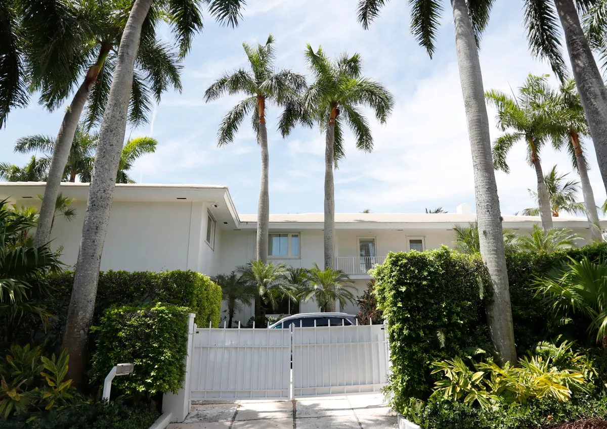 Map Shows Jeffrey Epstein’s Properties and Who Owns Them Now - Newsweek