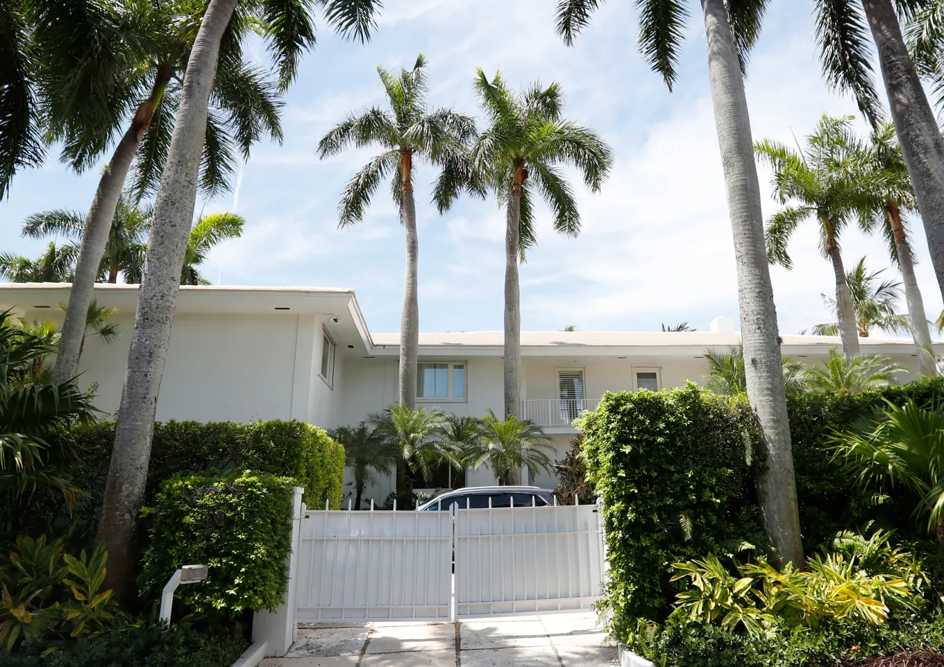 Map Shows Jeffrey Epstein’s Properties and Who Owns Them Now - Newsweek