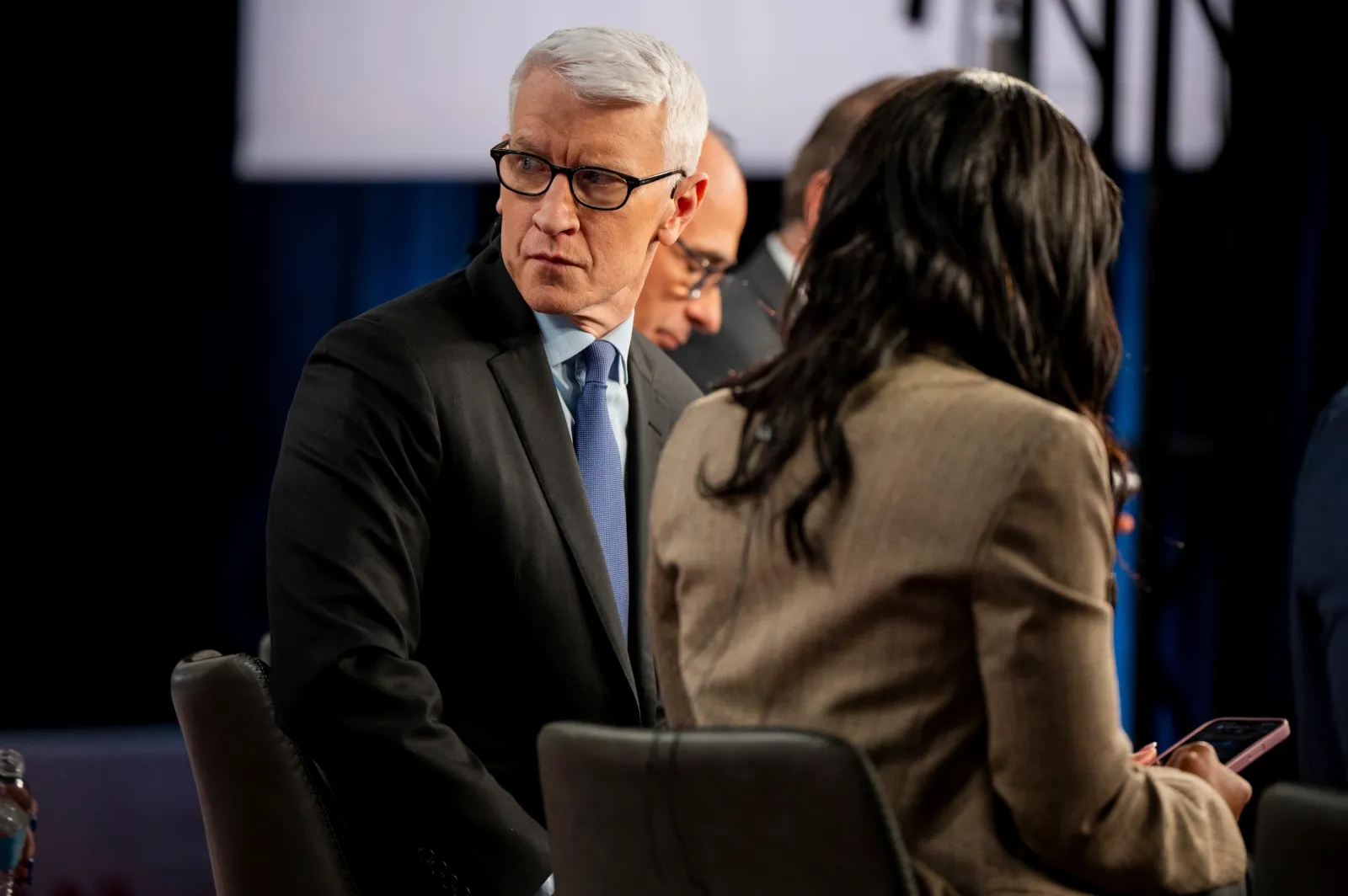 Anderson Cooper Leaving ‘60 Minutes’ Amid CBS News Shake‑Up - Newsweek
