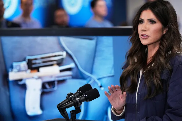 Kristi Noem to deploy bodycams to officers in Minneapolis: What we know ...