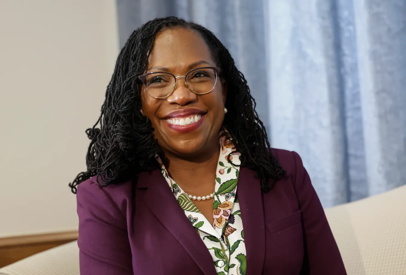 Ketanji Brown Jackson faces question on Trump "nationalize" elections ...
