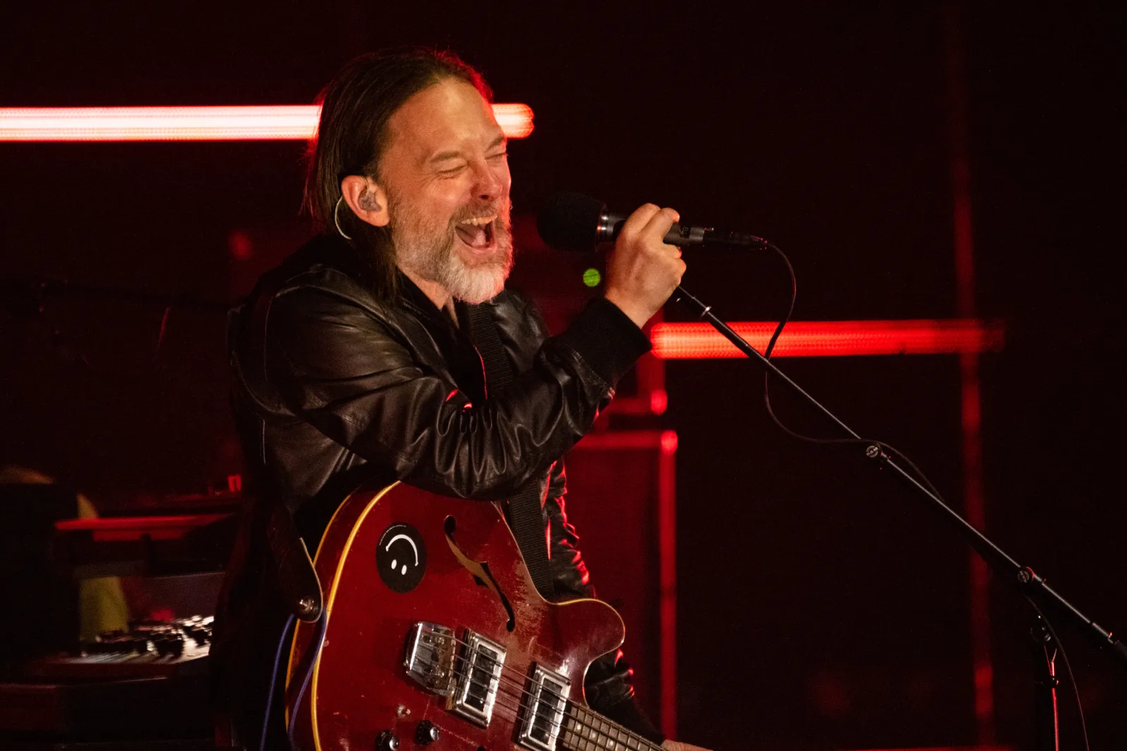 Radiohead Responds to ICE Ad After Trump’s DHS Uses ‘Let Down’ - Newsweek