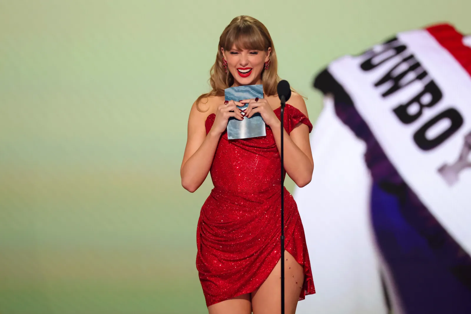 Taylor Swift Joins Team USA Figure Skating Project in Surprise Move ...