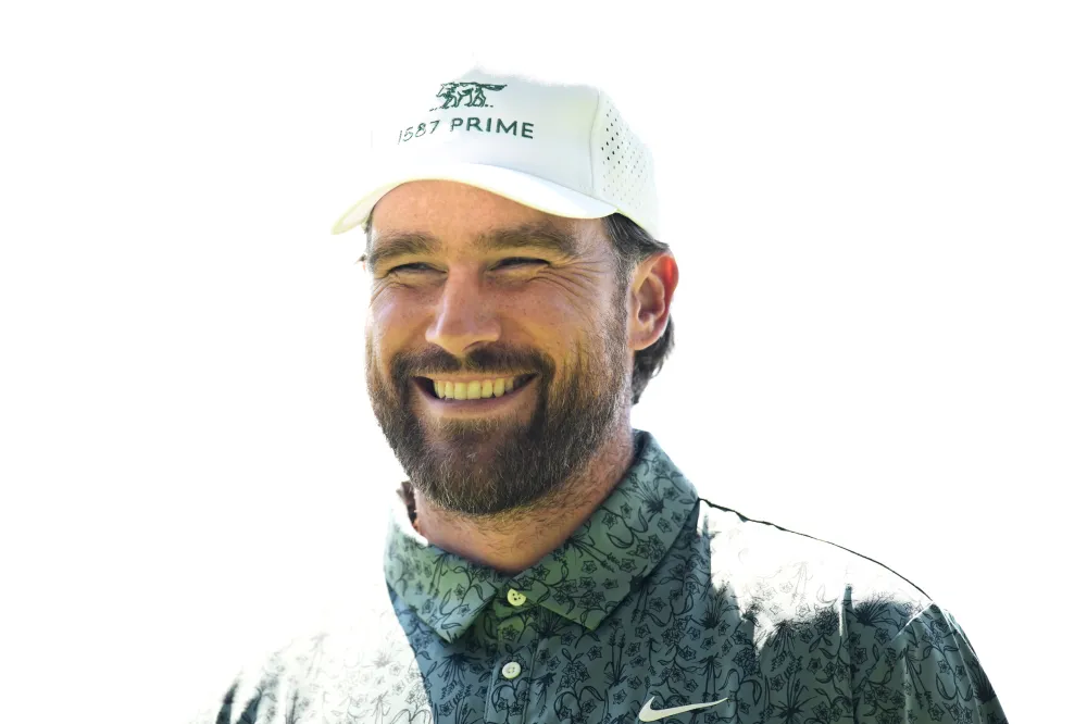 Travis Kelce Shares Viral Moment With Scottie Scheffler at WM Phoenix ...