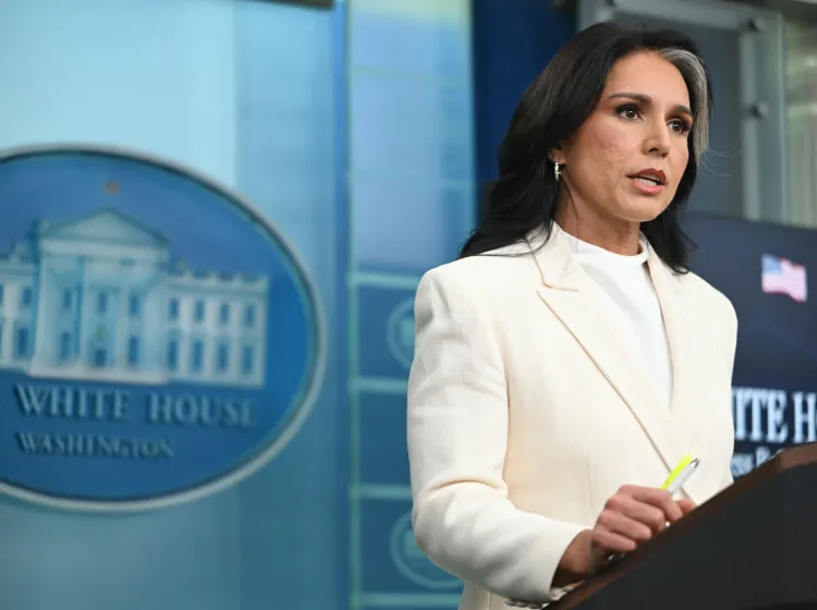 Tulsi Gabbard Responds to Whistleblower ‘Phone Call’ Claim - Newsweek