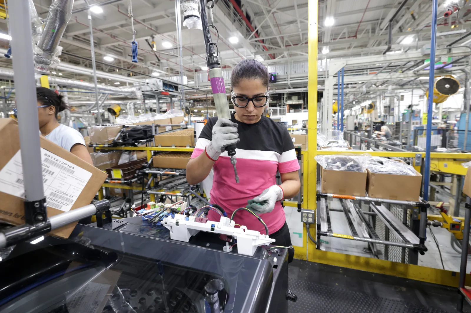 Millions of US jobs at serious risk, economists warn - Newsweek