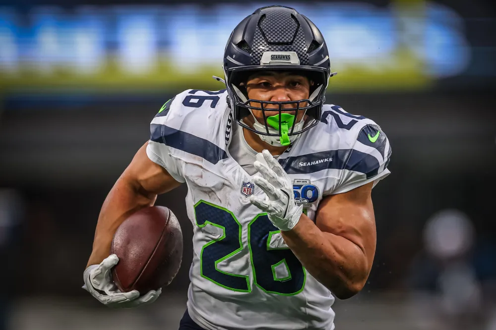 Seahawks Star Running Back Undergoes Surgery on Troubling Injury - Newsweek