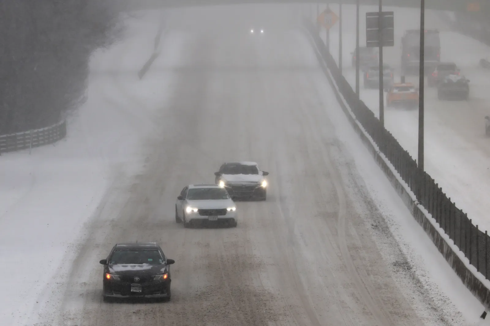 Thousands Advised To Stay Indoors in Oregon, Nevada, California ...