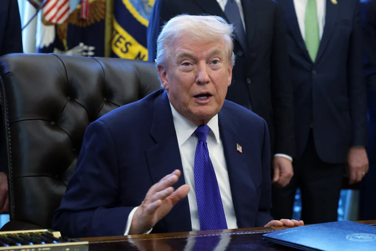 Top Trump pastor reveals "direct" request to president after Obama ape ...