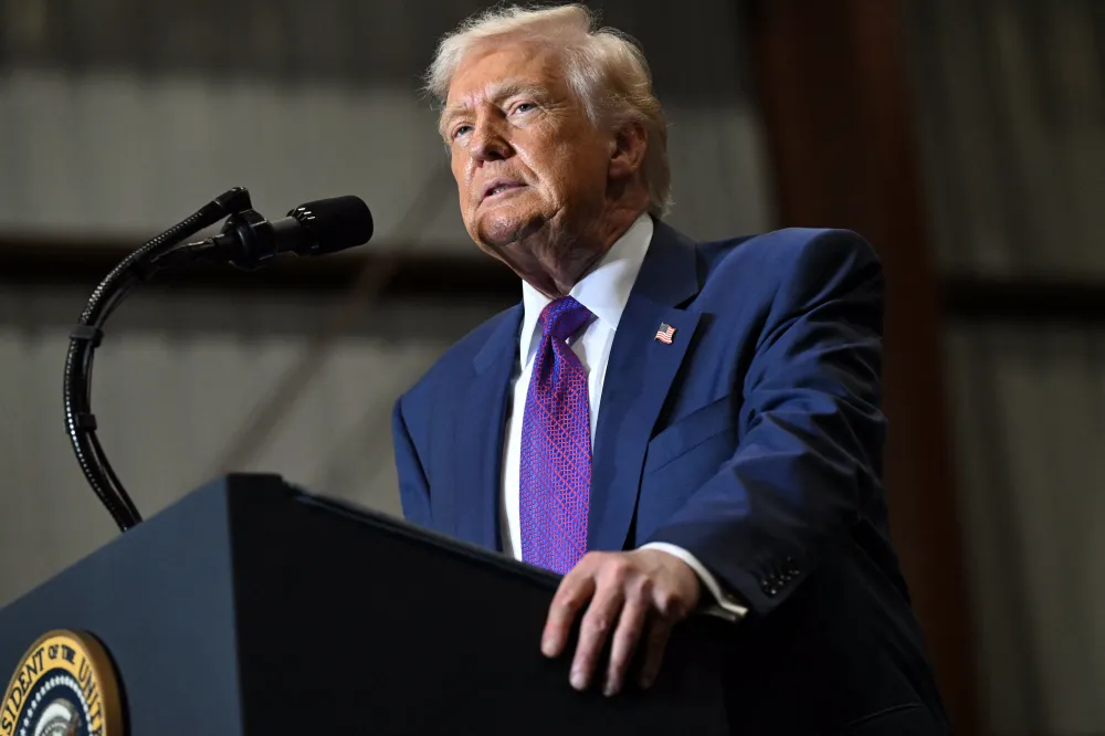 Donald Trump’s UFO Announcement Sparks Avalanche of Jokes, Memes - Newsweek