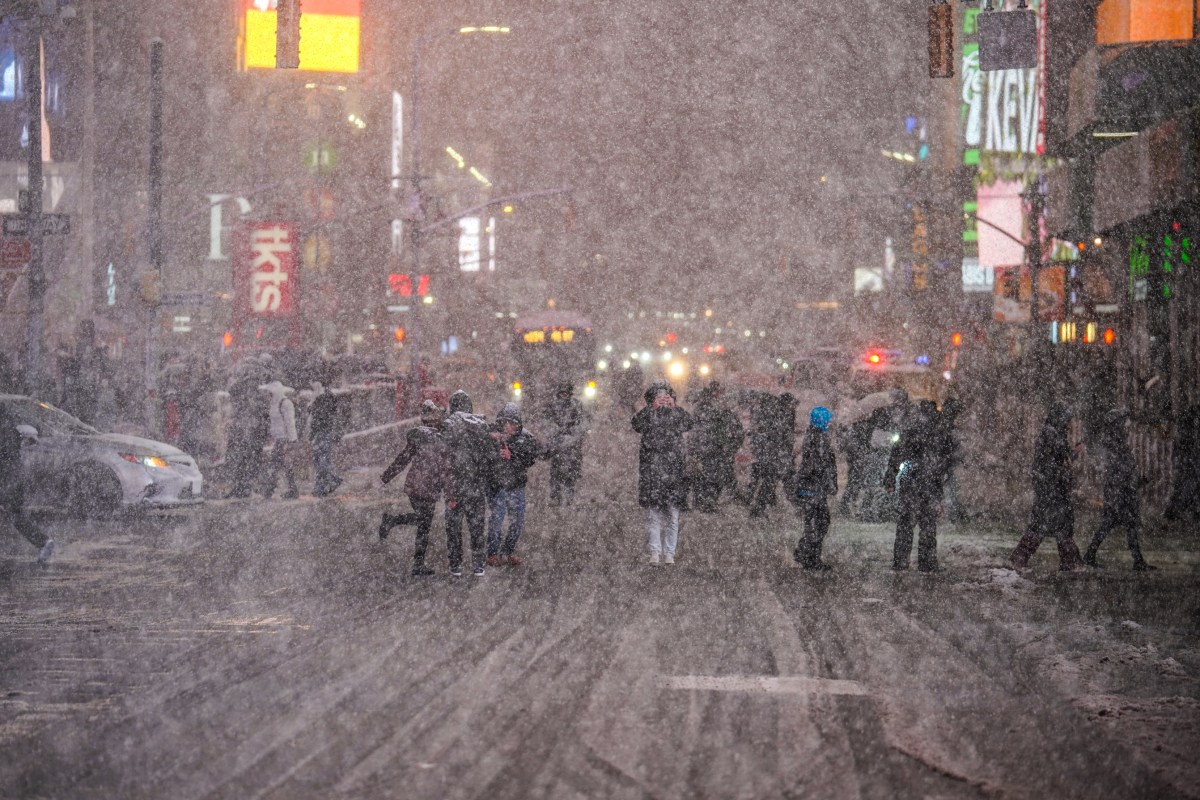 New York City Blizzard: Footage Shows Terrifying Scale Of Extreme ...