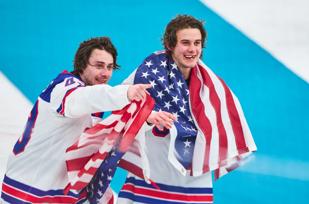 USA Olympic Hockey Team Met With Surprise Homecoming Gesture - Newsweek