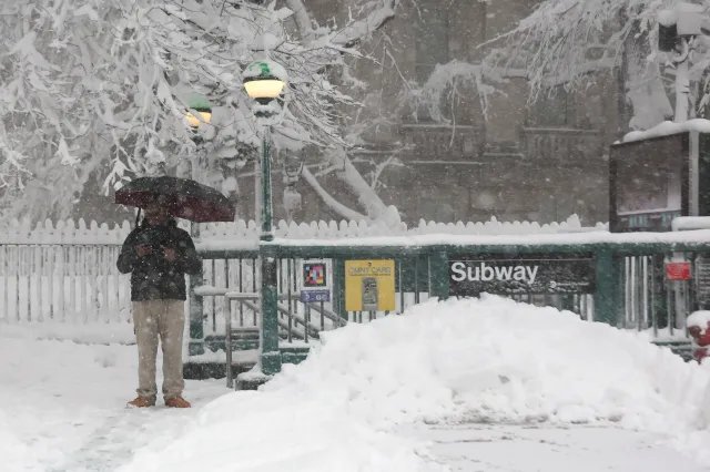 Winter Storm Warning for Tuesday as 11 States Get Up to 3 Feet of Snow ...