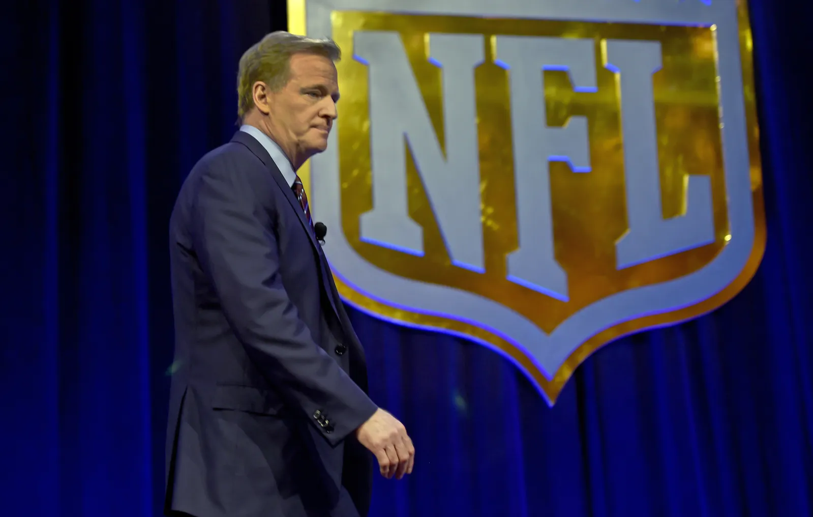 NFL Under Fire for Silencing Player Criticism of Team Owners - Newsweek