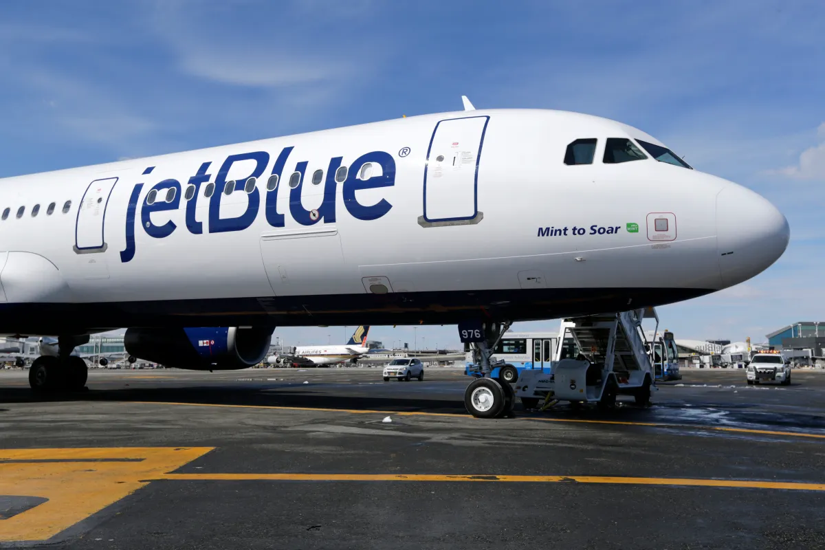 Why JetBlue Planes Were Grounded Nationwide - Newsweek