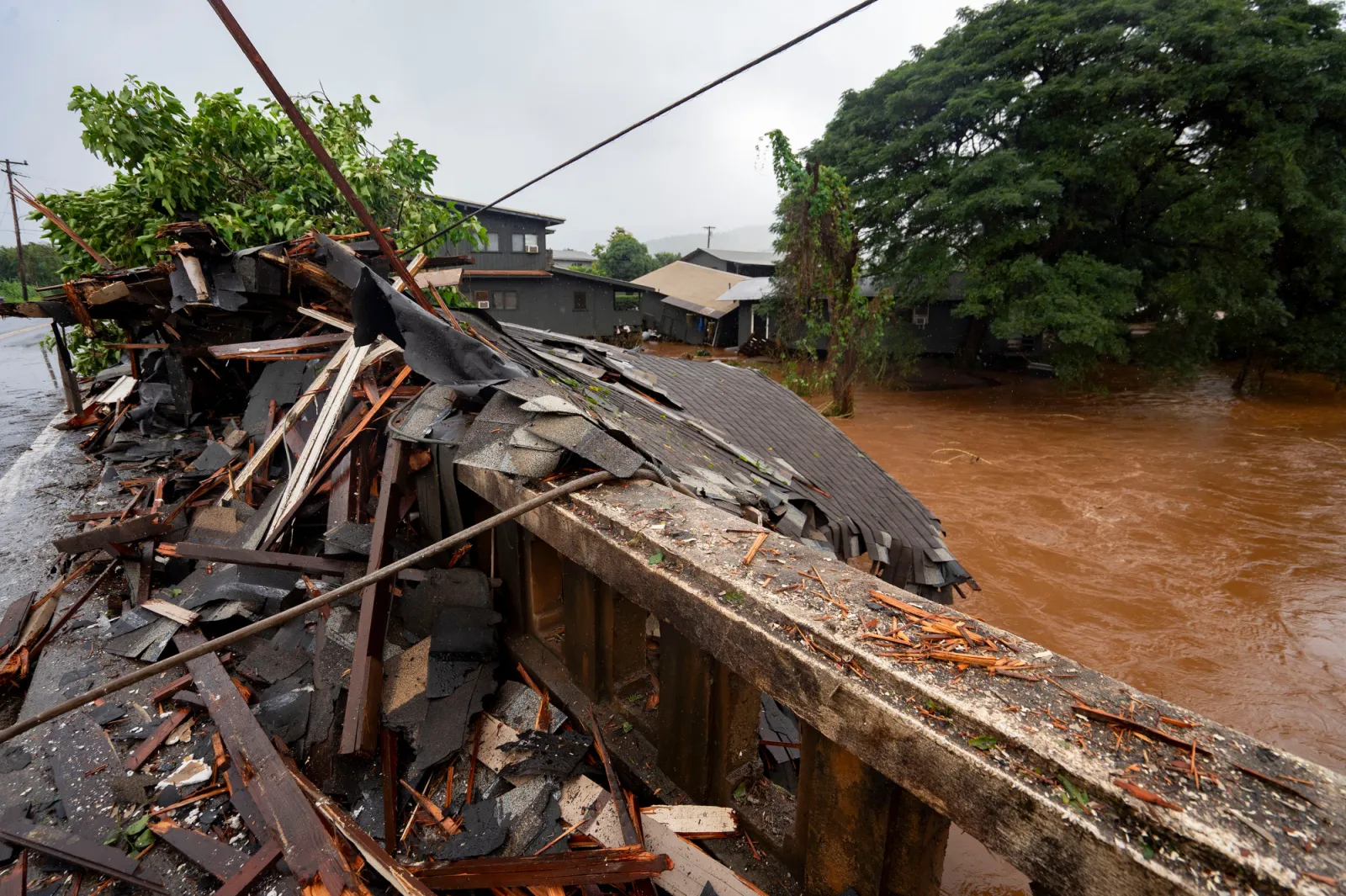 Hawaii Activates National Guard Amid Largest Flood in 20 Years - Newsweek