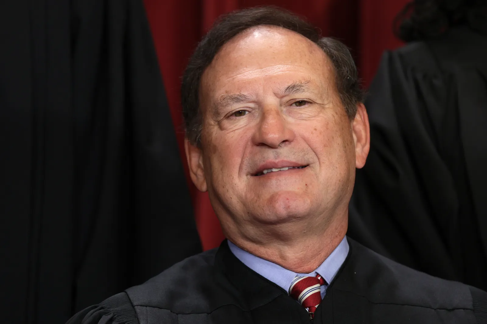 Samuel Alito questions fellow Supreme Court justices - Newsweek