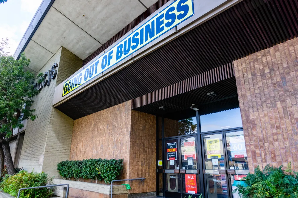 List of Stores Closing in April - Newsweek
