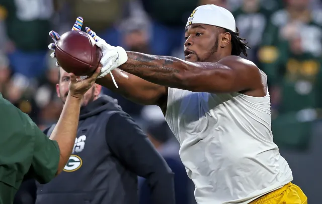 Cowboys Pro Bowler Agrees to Take Massive Pay Cut - Newsweek